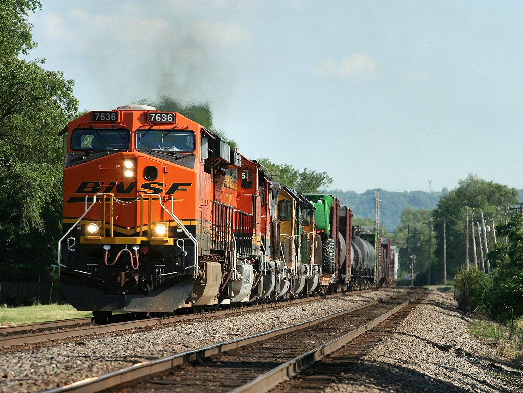 BNSF 7636